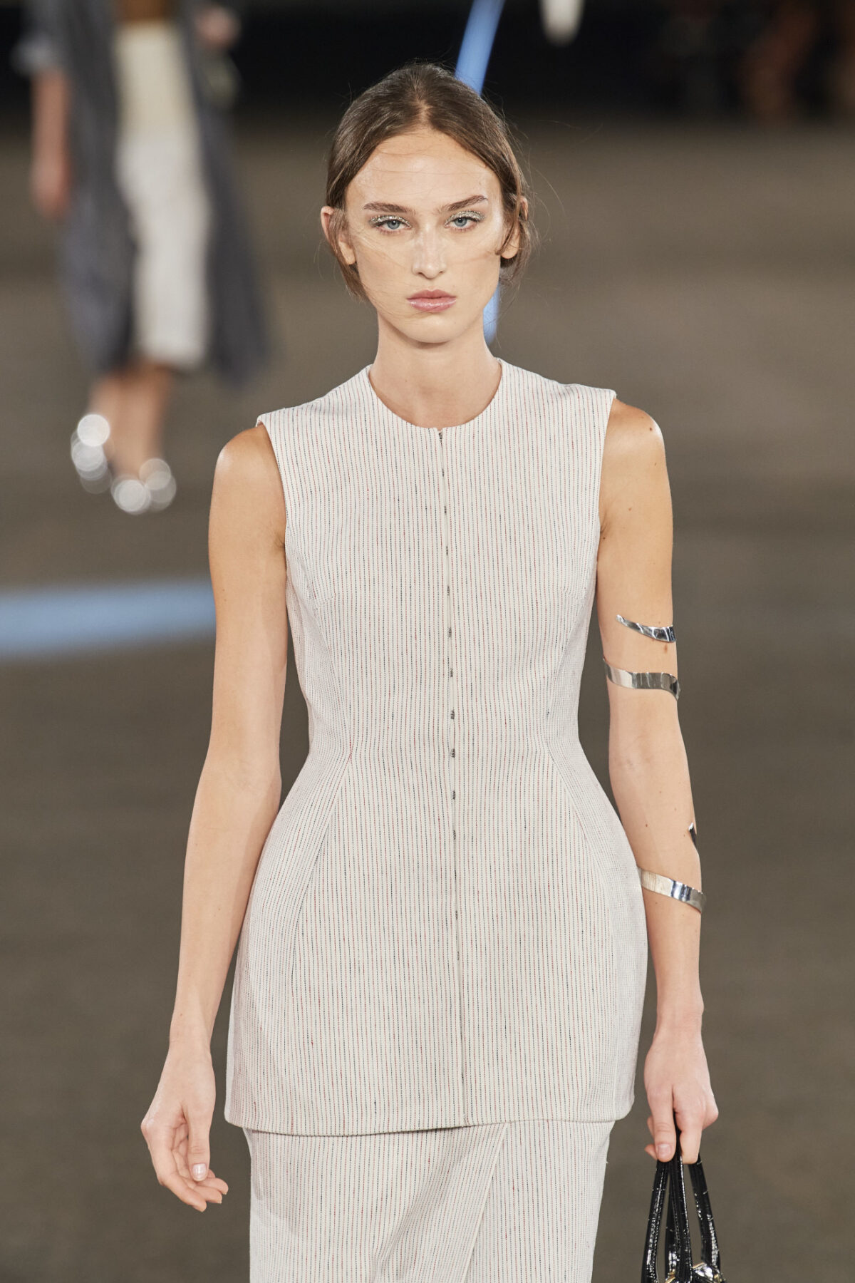 Tory Burch’s new Spring/Summer 2023 collection: clean lines and an ...