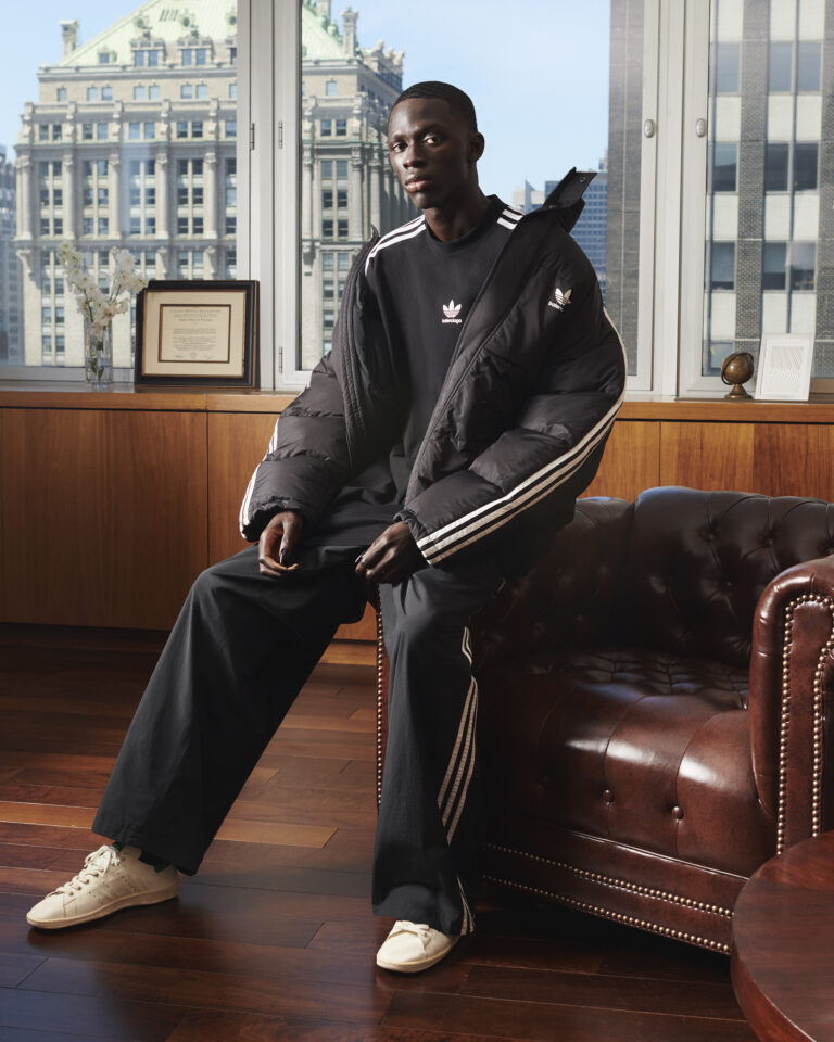 Balenciaga / adidas: la nuova campagna pubblicitaria con Bella Hadid e ...