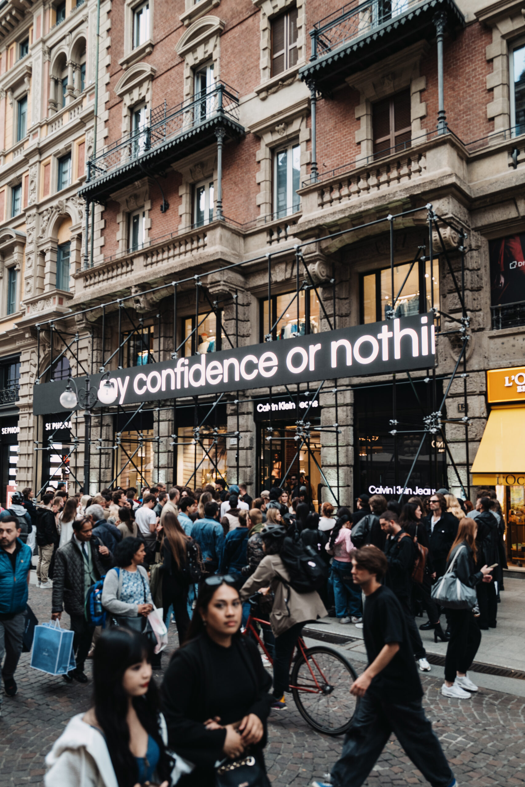 CALVIN KLEIN JEANS OPENS A NEW FLAGSHIP STORE IN MILAN - The Blonde Salad