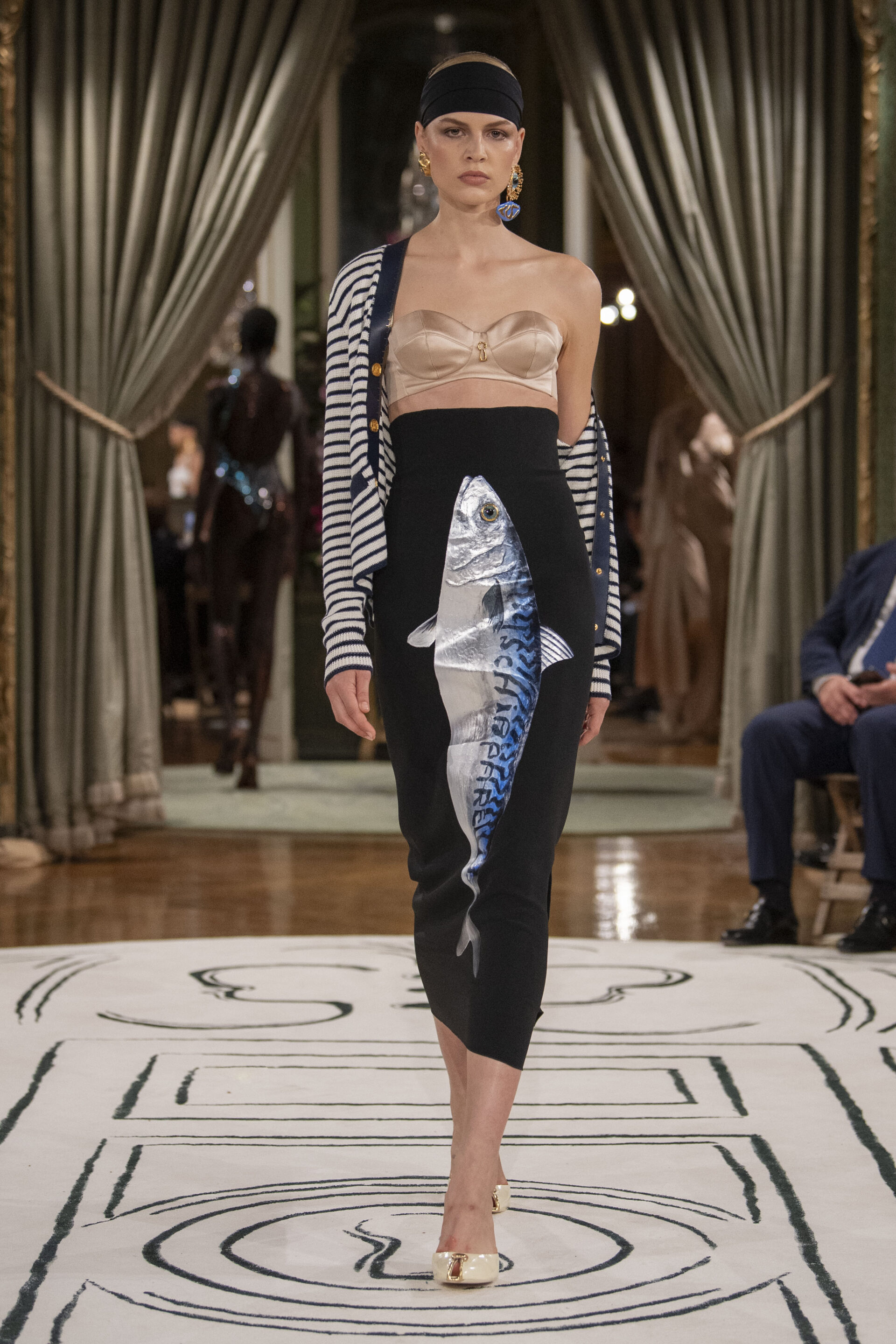 Paris Fashion Week: Daniel Roseberry’s Story for Schiaparelli Spring ...