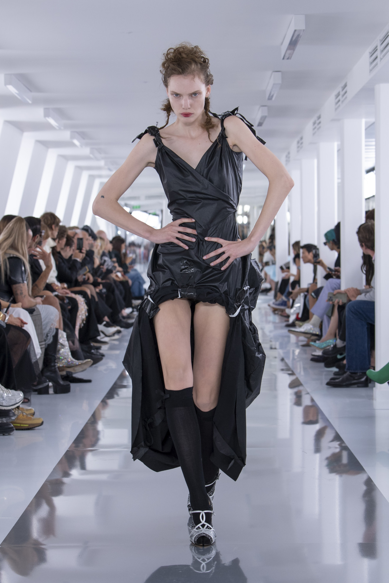 The Best Total Black Looks for Spring/Summer 2024 - The Blonde Salad