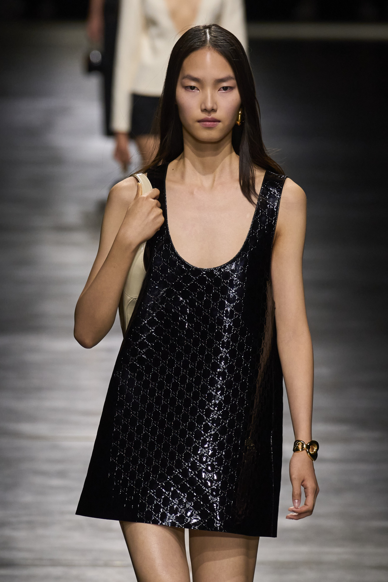 The Best Total Black Looks for Spring/Summer 2024 - The Blonde Salad