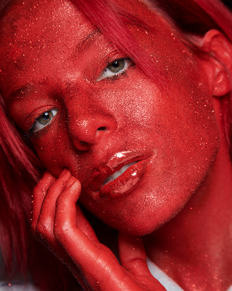 Everything you need to know about the “Glitter-Ban” - The Blonde Salad