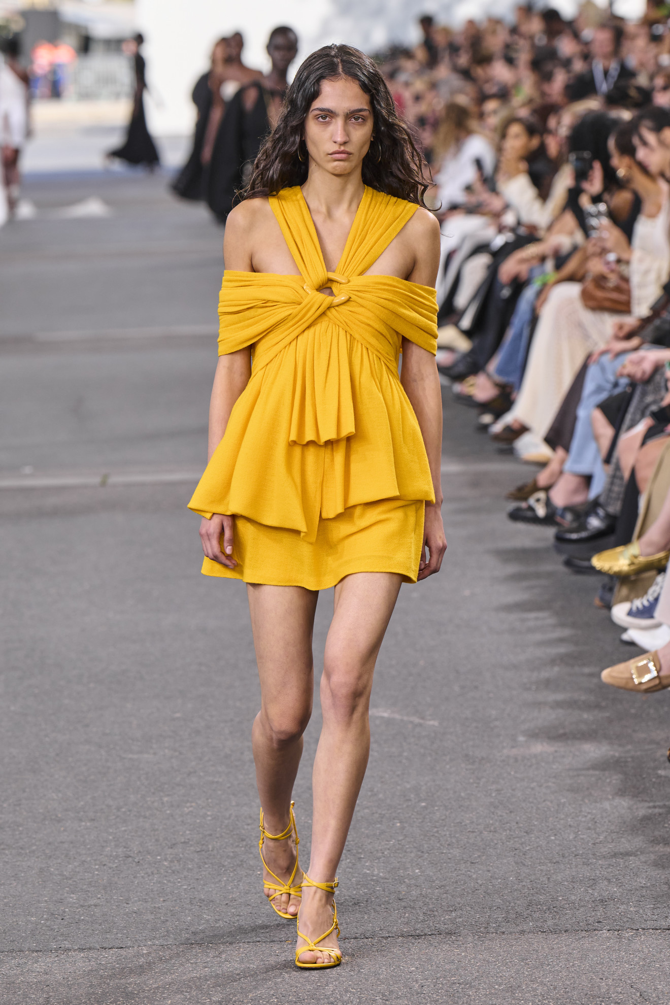 What are the most glamorous outfits for Spring/Summer 2023? - The ...